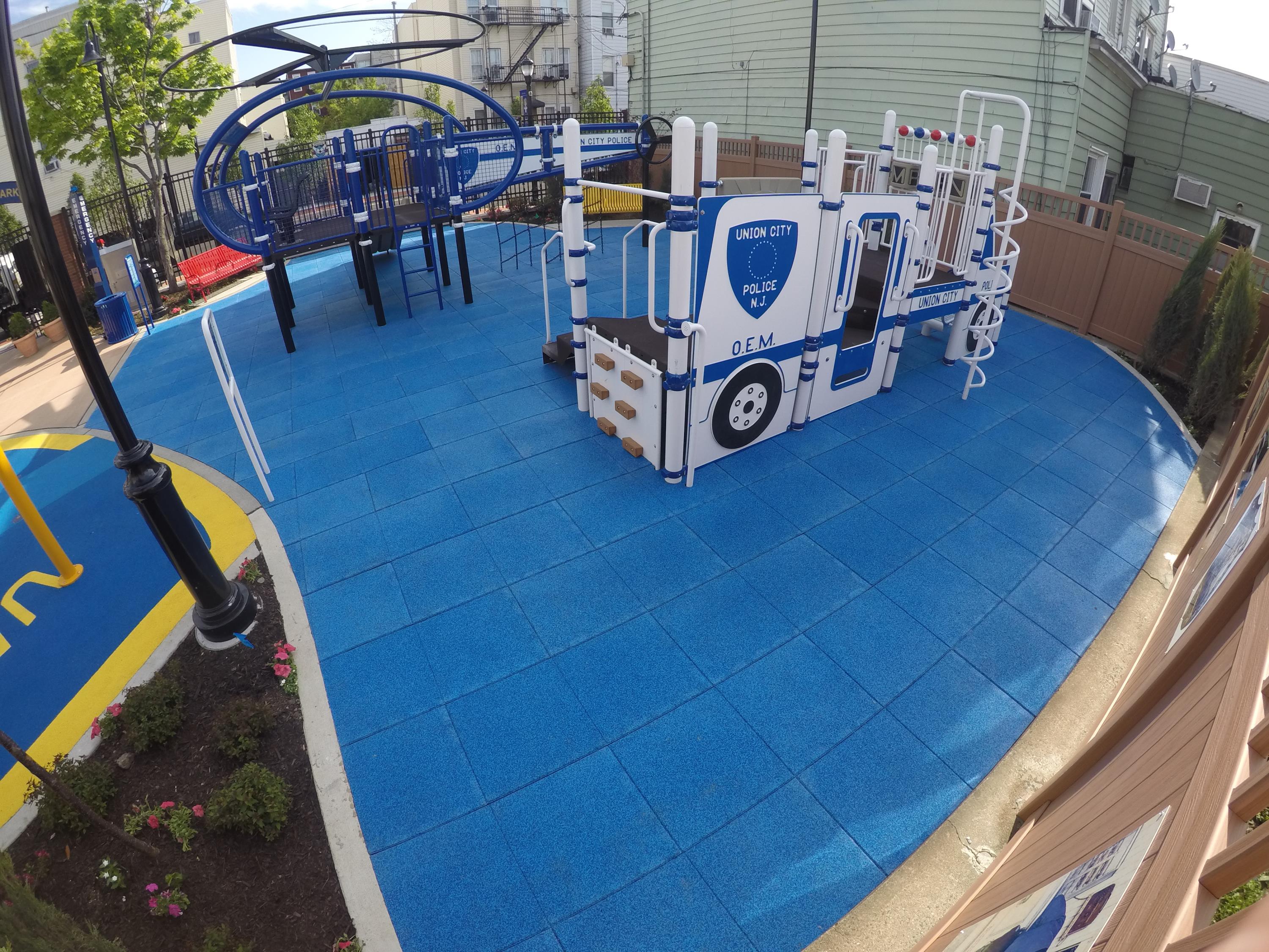 Park Playground Surfacing| Public Park Play Tiles | Interlocking Playground Tiles | Durable ...